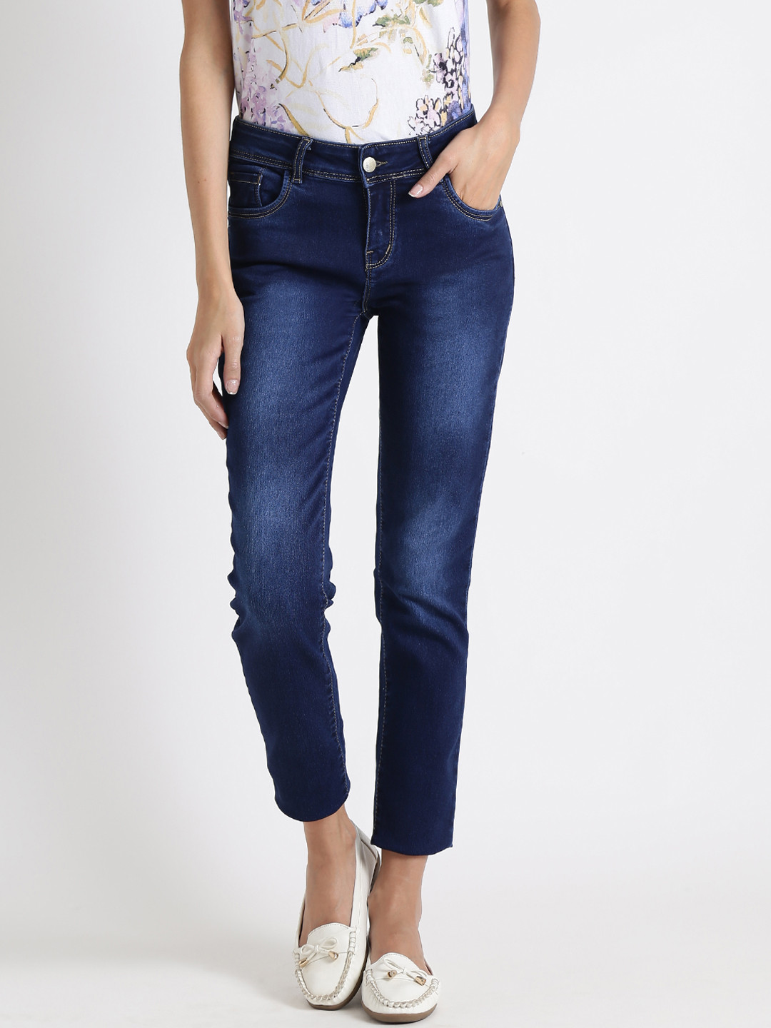 Buy Lotus Women Blue Skinny Fit Mid Rise Clean Look Cropped Stretchable ...