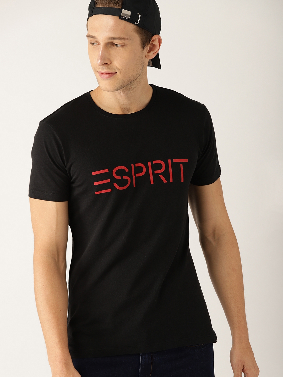 Buy ESPRIT Men Black Solid Slim Fit Round Neck T Shirt - Tshirts for ...
