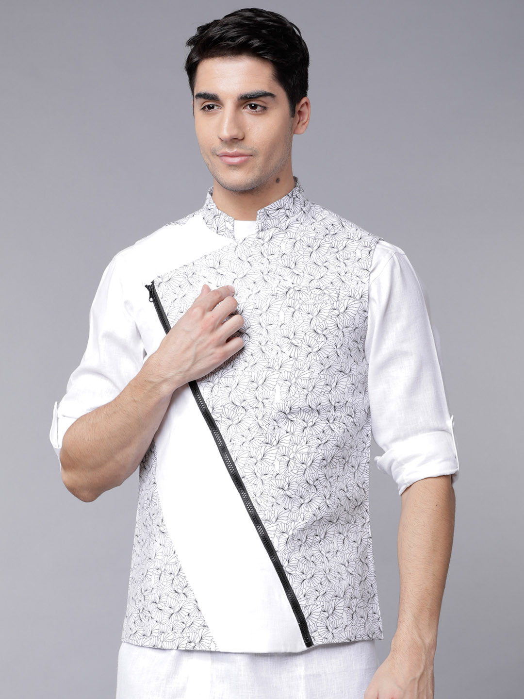 Buy Svanik Men White Slim Fit Nehru Jacket - Nehru Jackets for Men ...