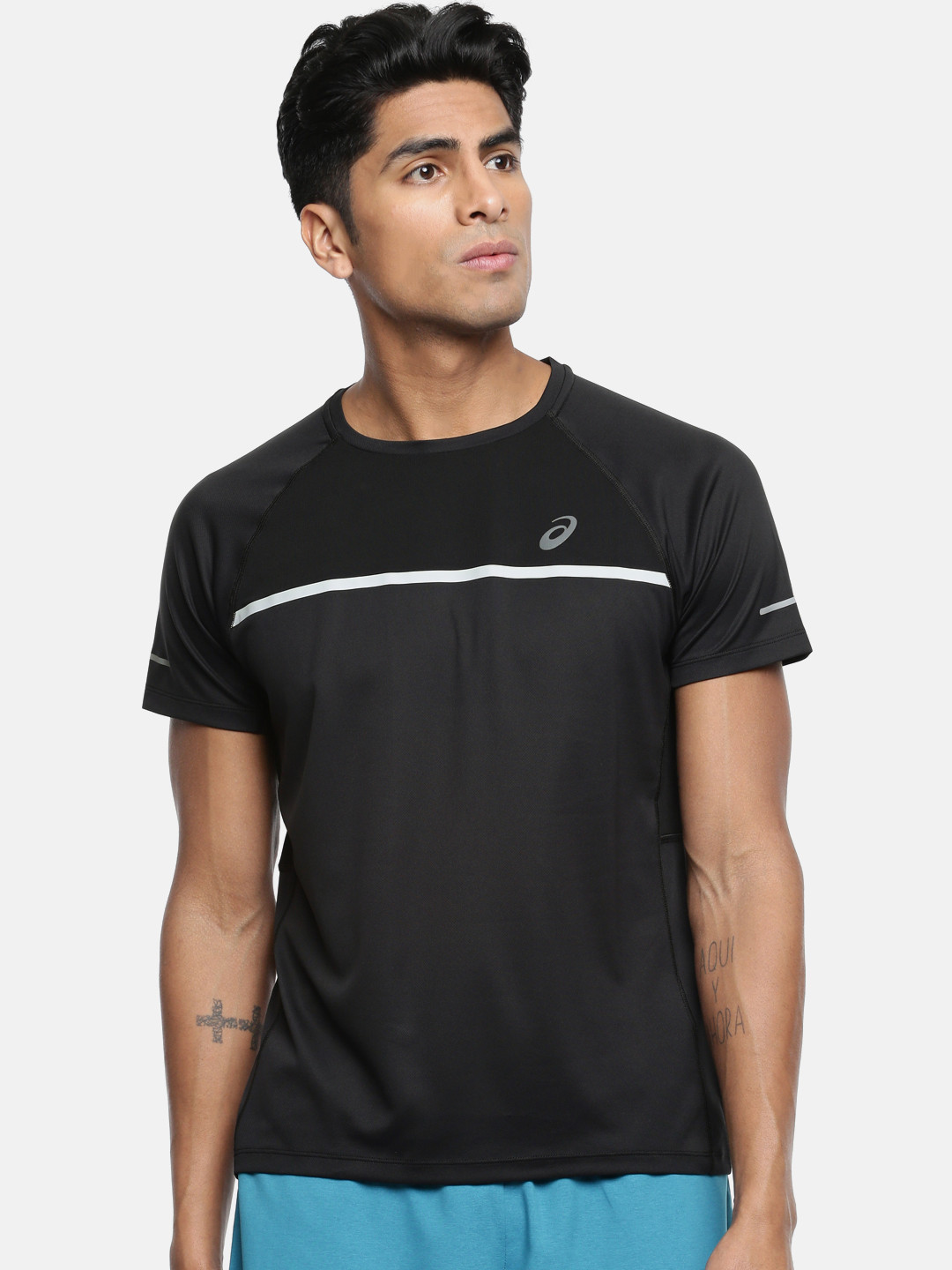 Buy ASICS Men Black Solid Round Neck SS Running T Shirt - Tshirts for ...
