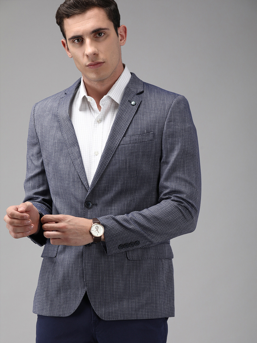 Buy Arrow Men Navy Blue & White Self Design Single Breasted Zero ...