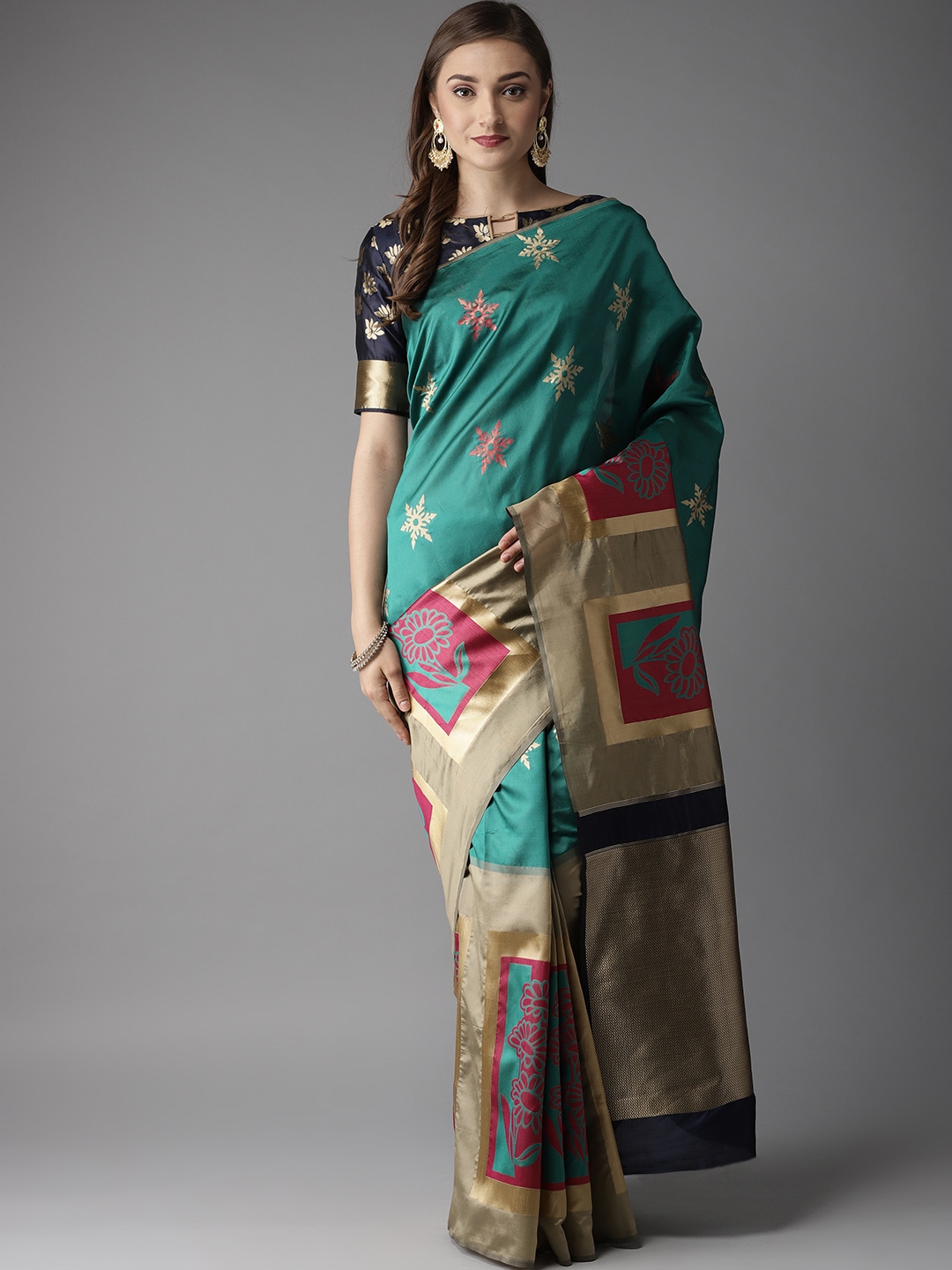 Buy MANOHARI Green & Golden Woven Design Patola Saree - Sarees for ... Buy MANOHARI Green & Golden Woven Design Patola Saree - Sarees for ...