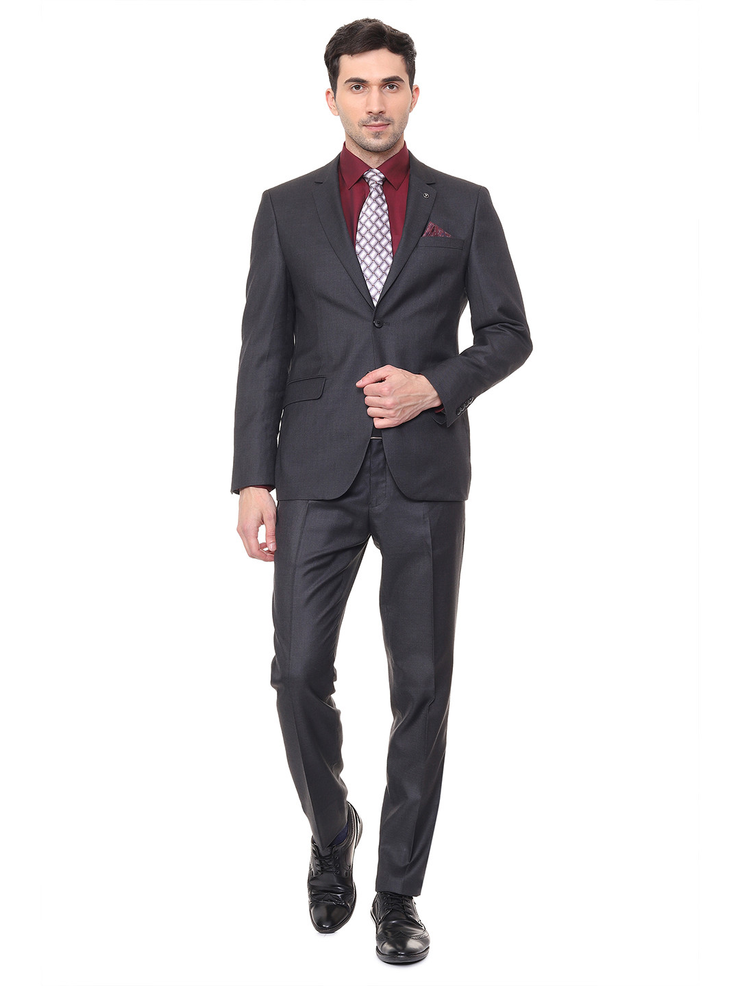 Buy Van Heusen Men Black Solid Single Breasted Two Piece Suit - Suits ...
