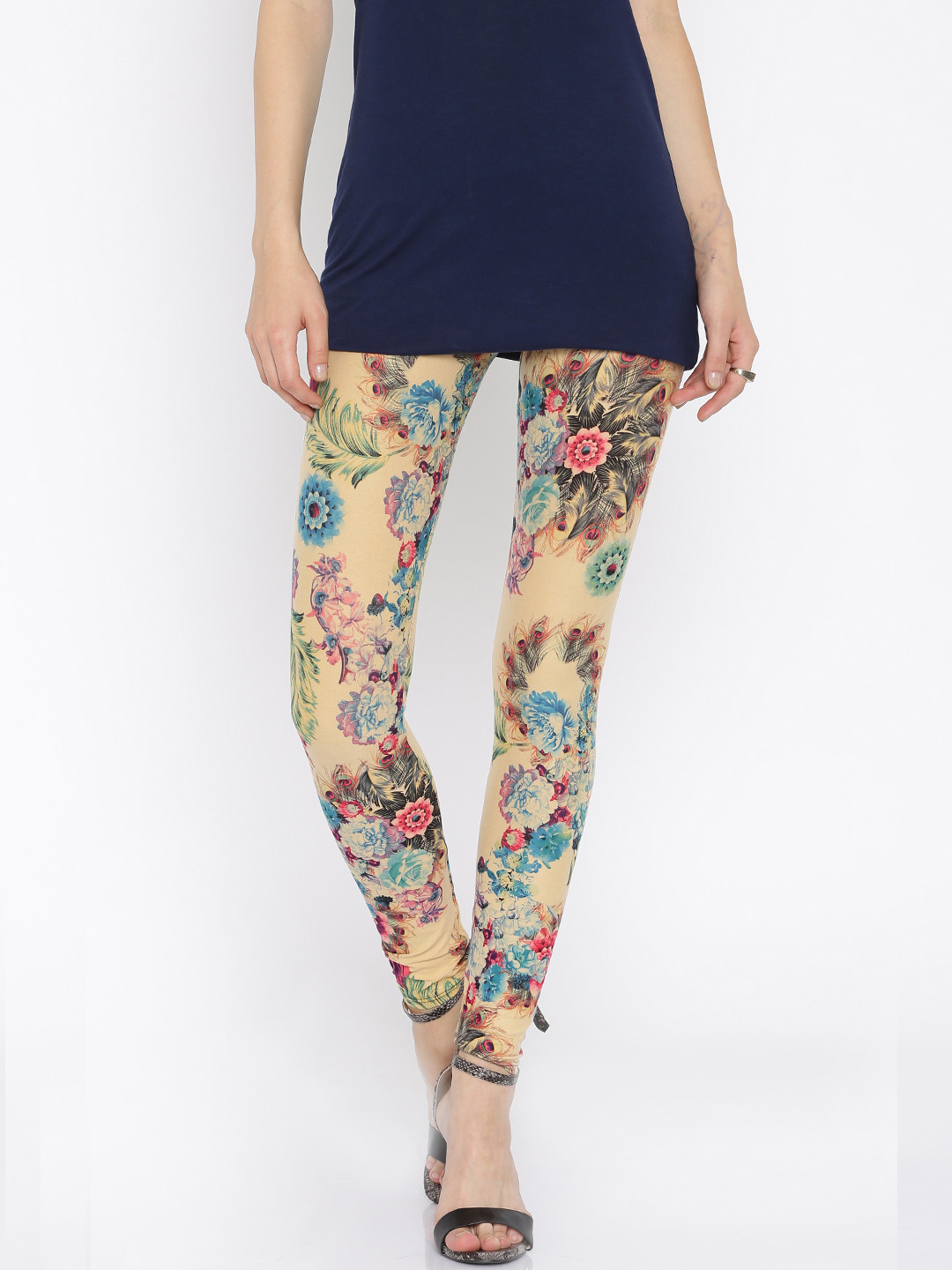 Buy FunkyFish Beige Floral Print Tights - Tights for Women 968301 | Myntra