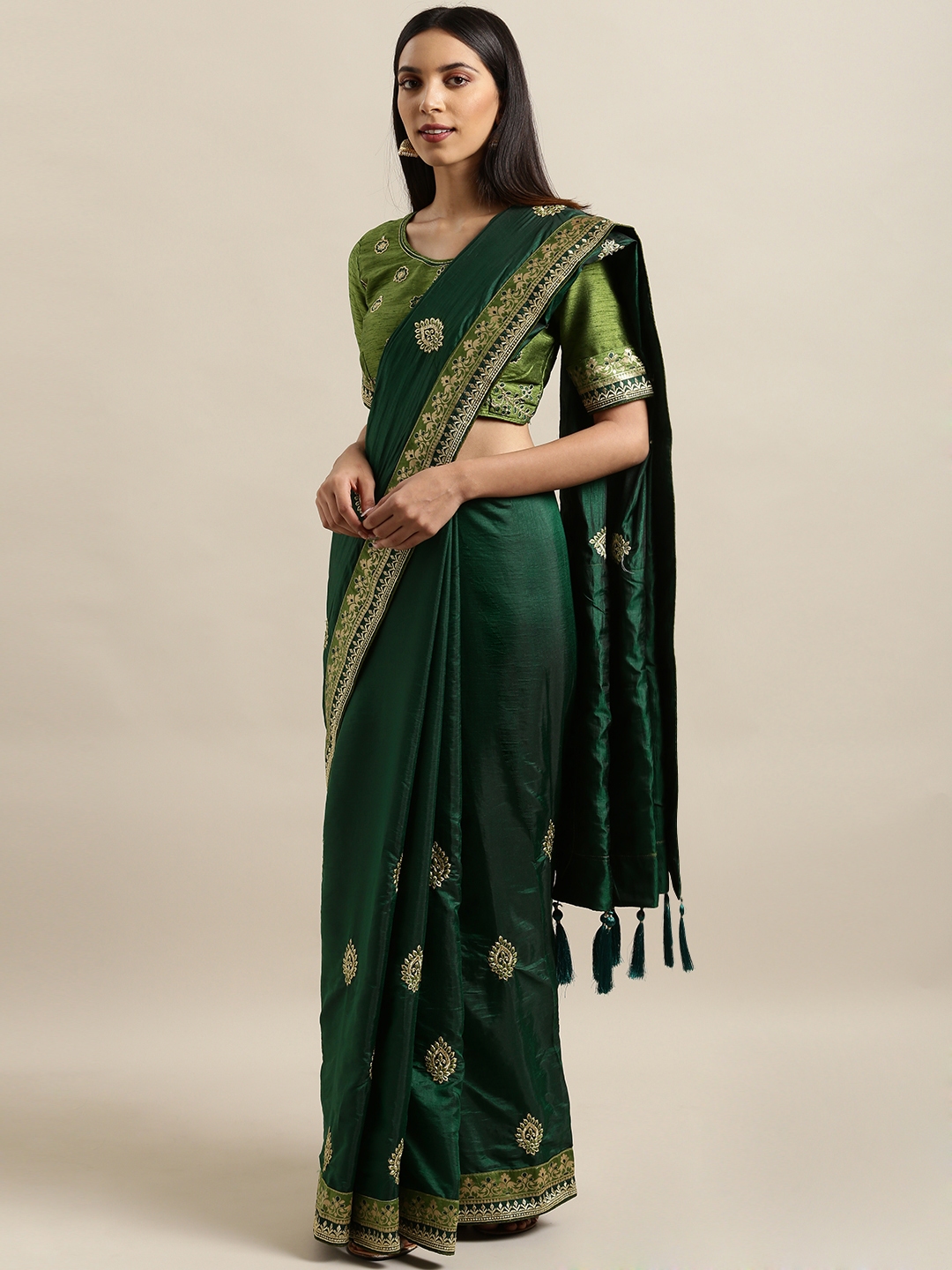 Buy MANOHARI Green Art Silk Embroidered Kanjeevaram Saree - Sarees for ... Buy MANOHARI Green Art Silk Embroidered Kanjeevaram Saree - Sarees for ...