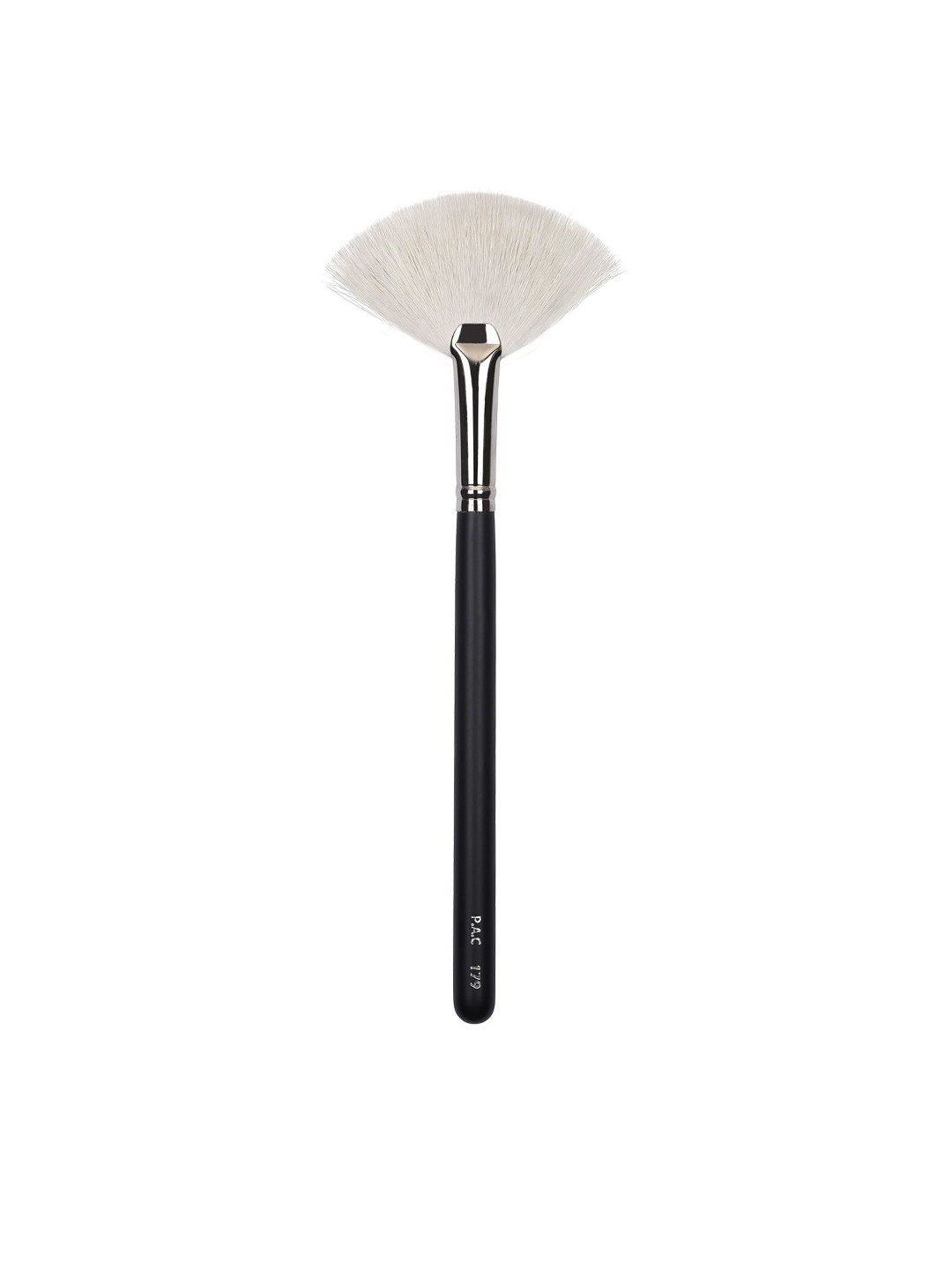 Buy PAC Fan Brush 179 - Face Brush for Women 9787313 | Myntra