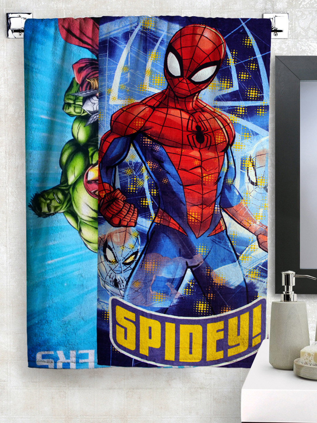 Buy Marvel Kids Set Of 2 Multi Coloured Superhero Printed 350GSM Bath ...