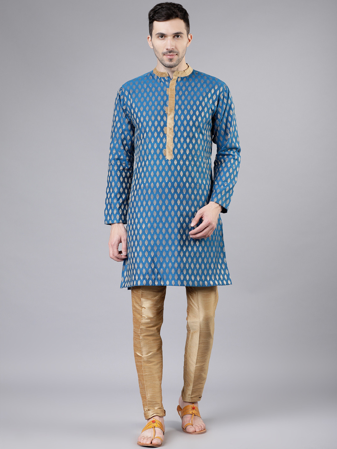 Buy Svanik Men Blue Woven Design Straight Kurta - Kurtas for Men ...