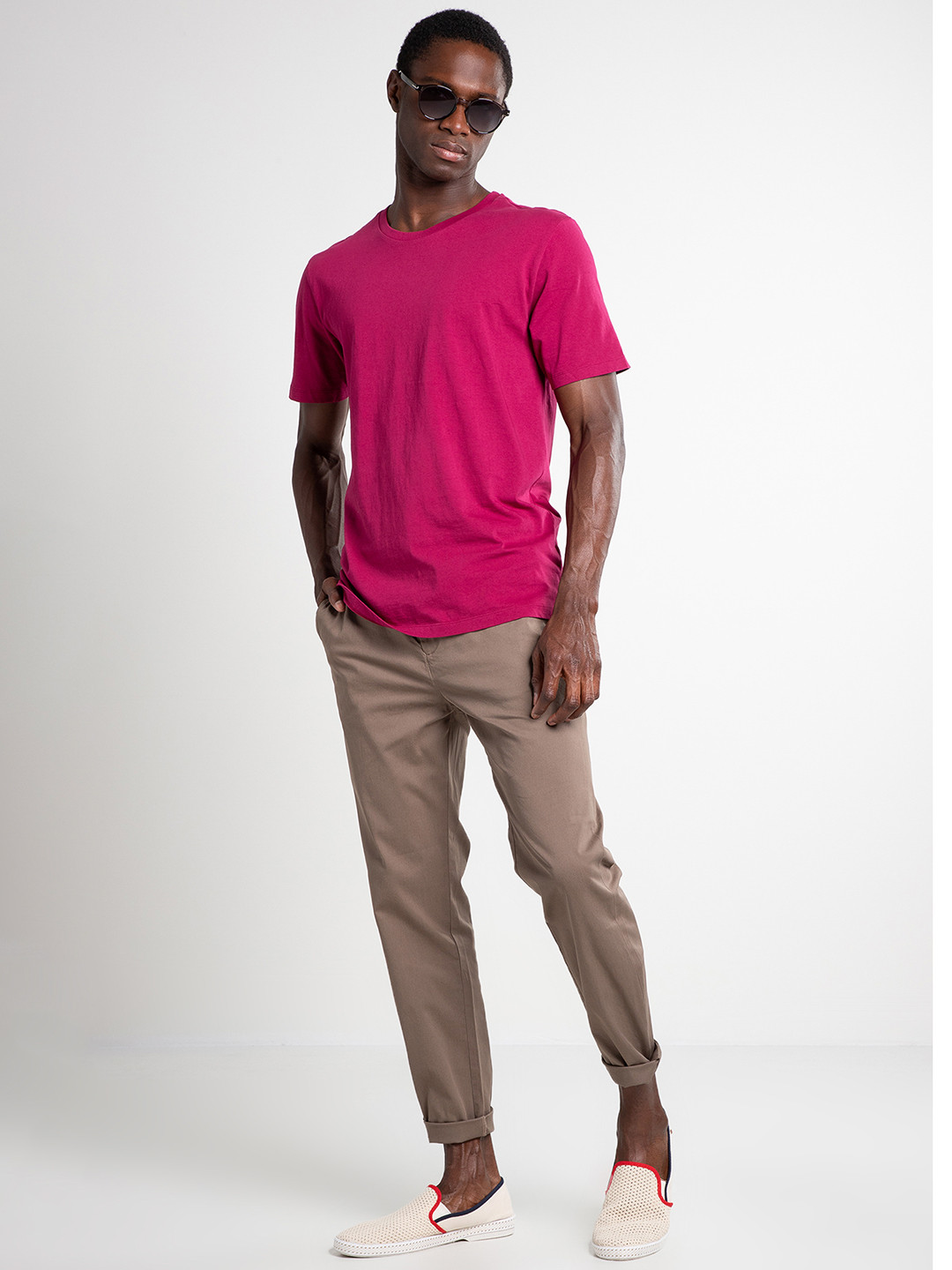 Buy Next Men Magenta Solid Round Neck Pure Cotton T Shirt - Tshirts for ...
