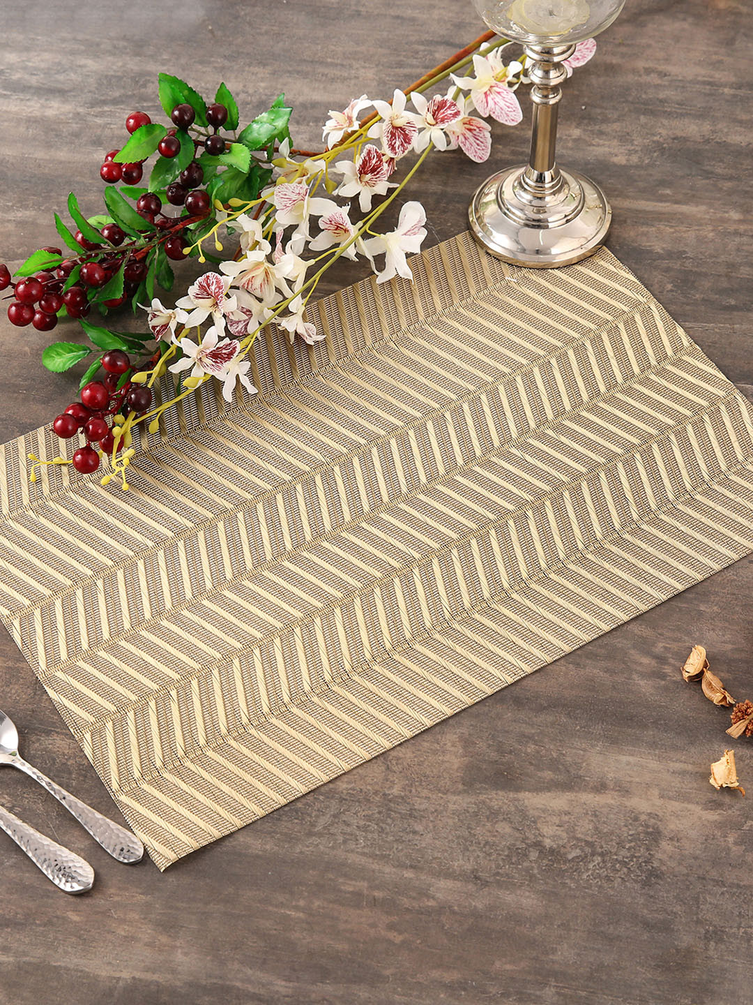 Buy Pure Home And Living Set Of 6 Gold Toned Striped Rectangular Table ...