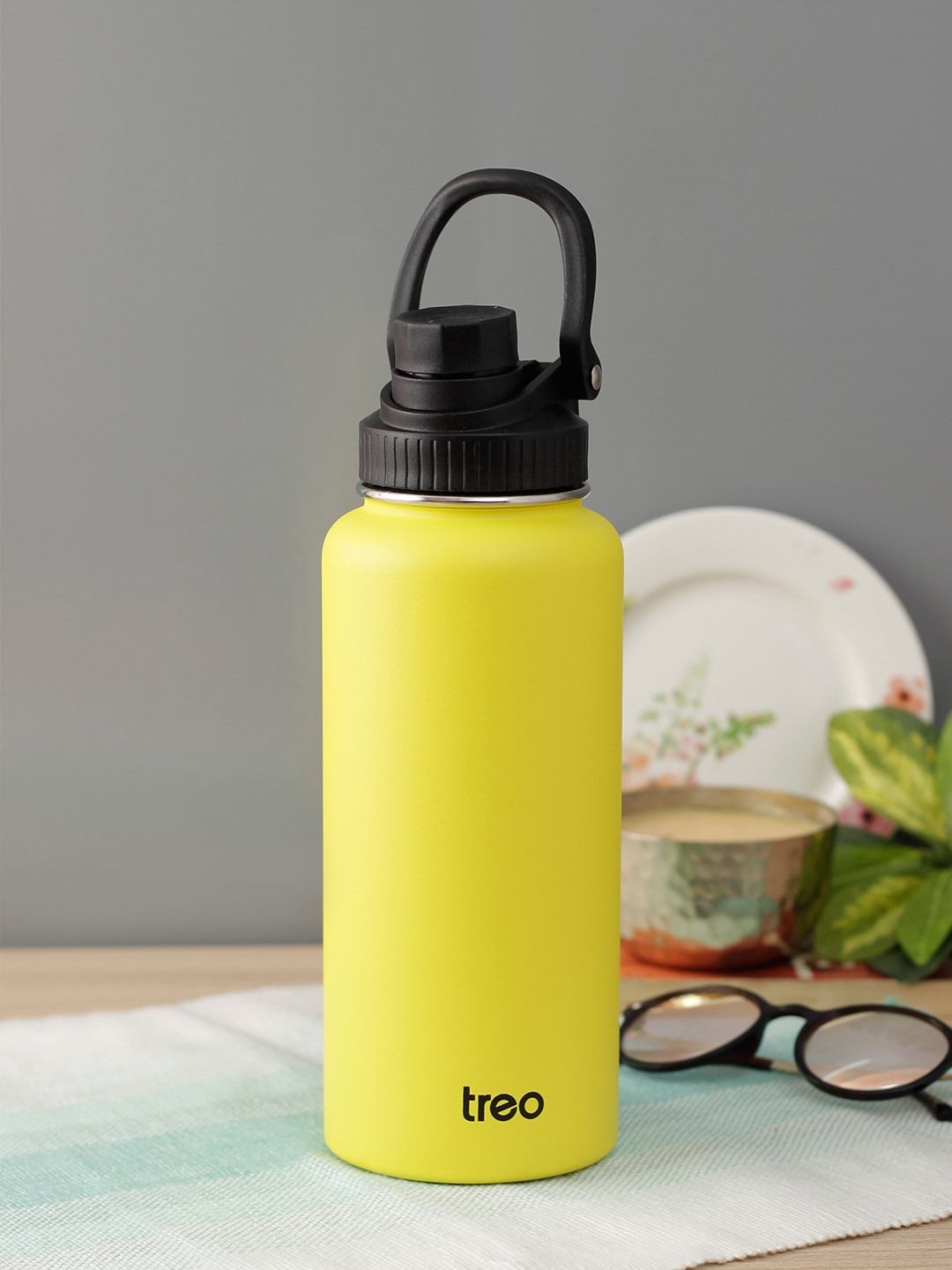 Buy Treo Unisex Yellow & Black Go Active 600 Vacuum Insulated Hot ...