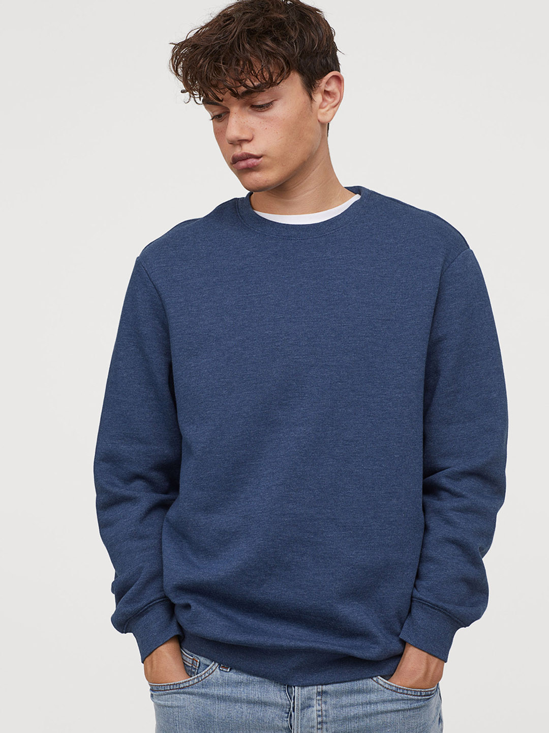 Buy H&M Men Blue Solid Sweatshirt - Sweatshirts for Men 11469010 | Myntra