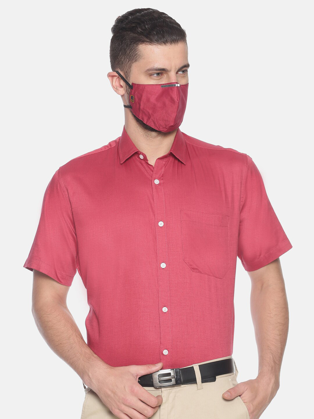 Buy Balista Men Red Standard Tailored Fit Solid Formal Shirt Respirator ...