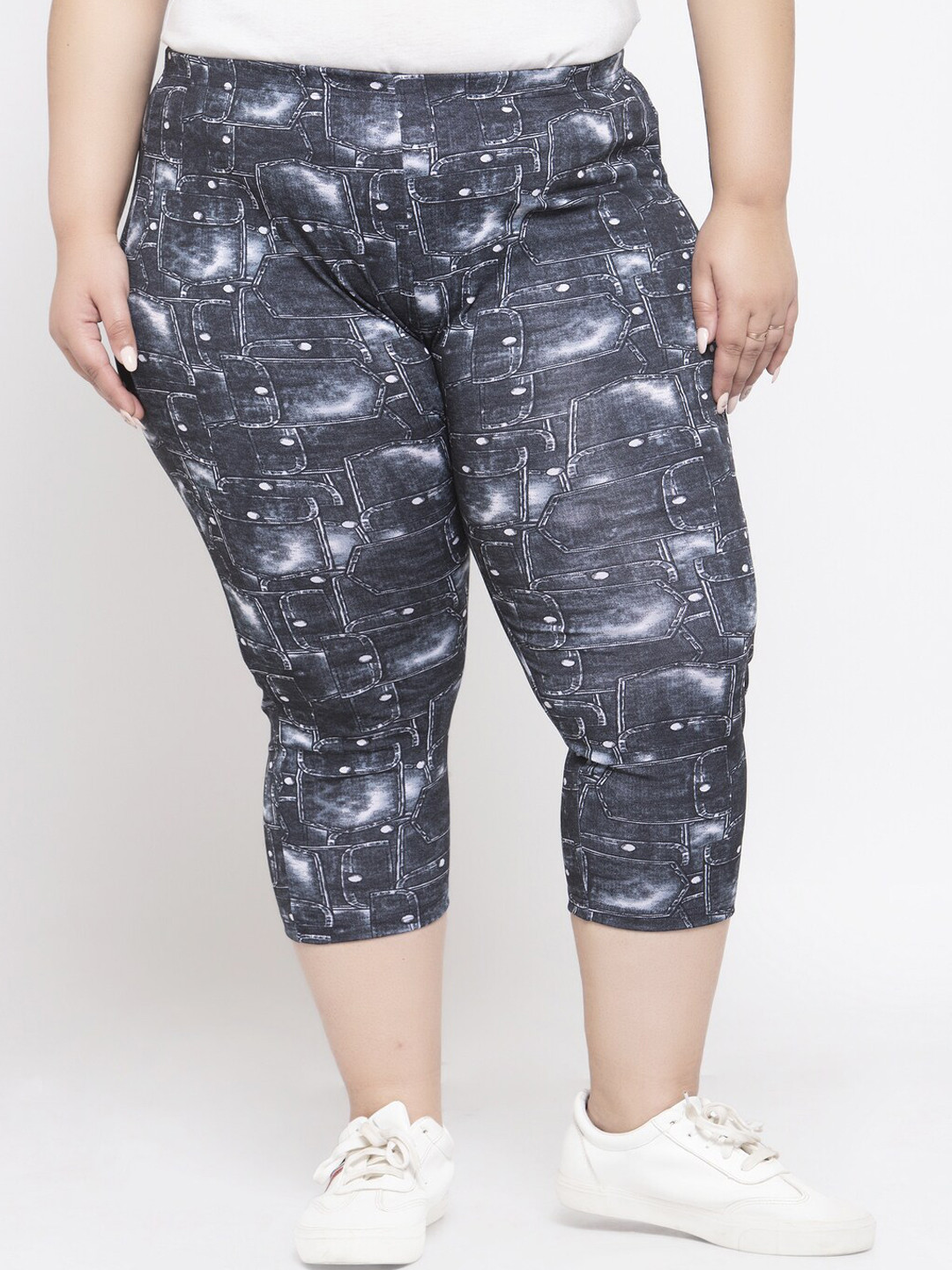 Buy PlusS Women Black Printed Regular Fit Capris - Capris for Women ...