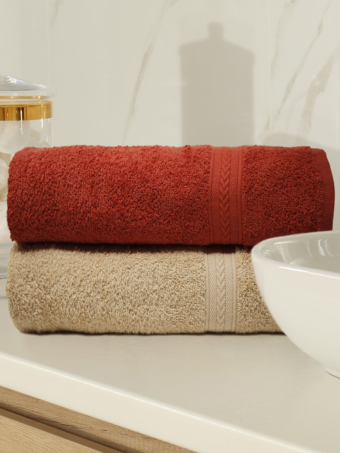 Buy Trident Set Of 2 Red & Beige Solid 400 GSM Cotton Bath Towels ...
