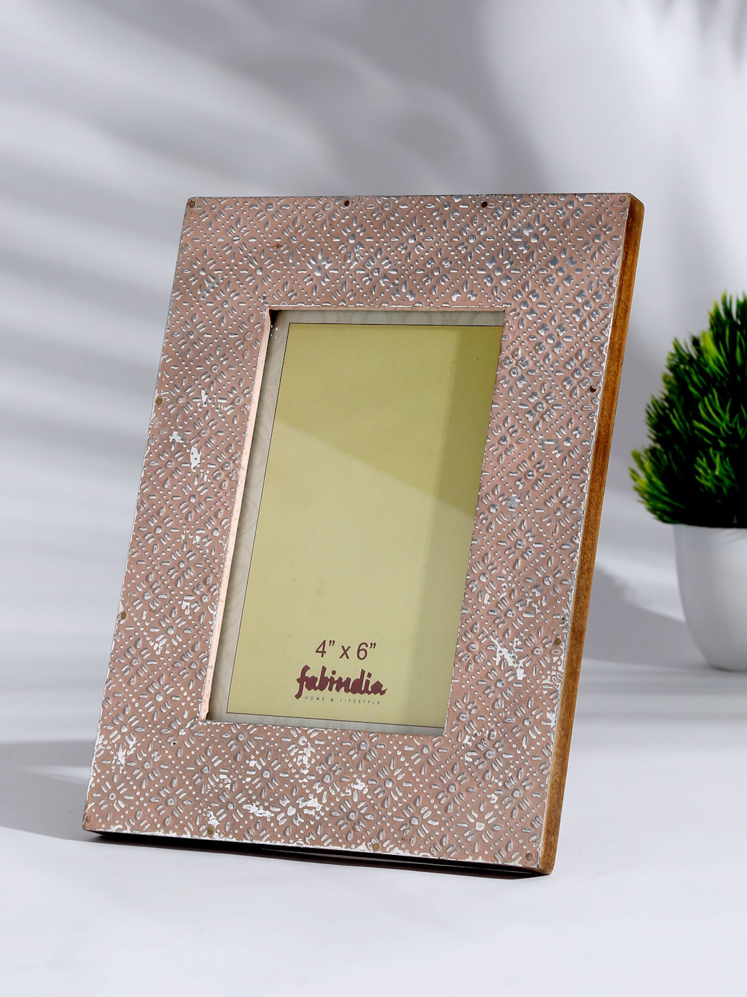 Buy Fabindia Red& Brown Embossed Wooden Table Photo Frame - Photo ...