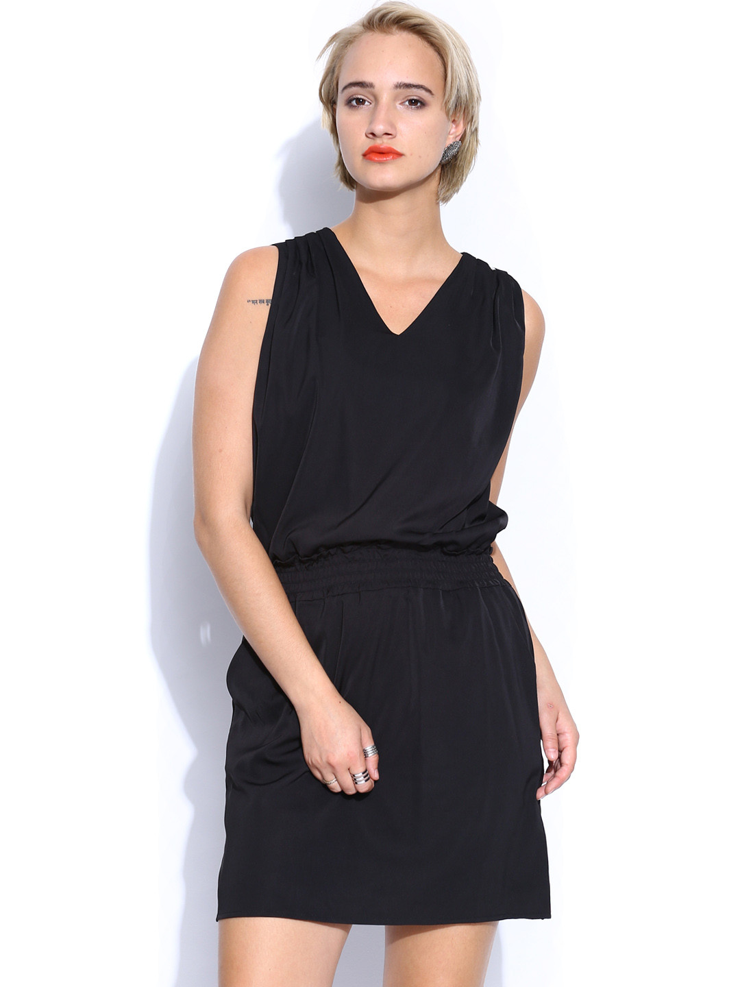 Buy GAS Women Black Blouson Dress - Dresses for Women 723815 | Myntra