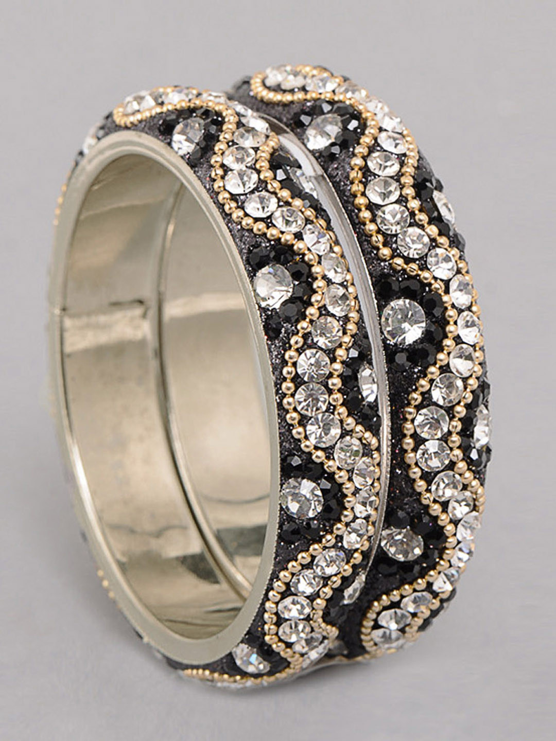 Buy Bindhani Women Black Lac Bangles - Bangle for Women 83967 | Myntra