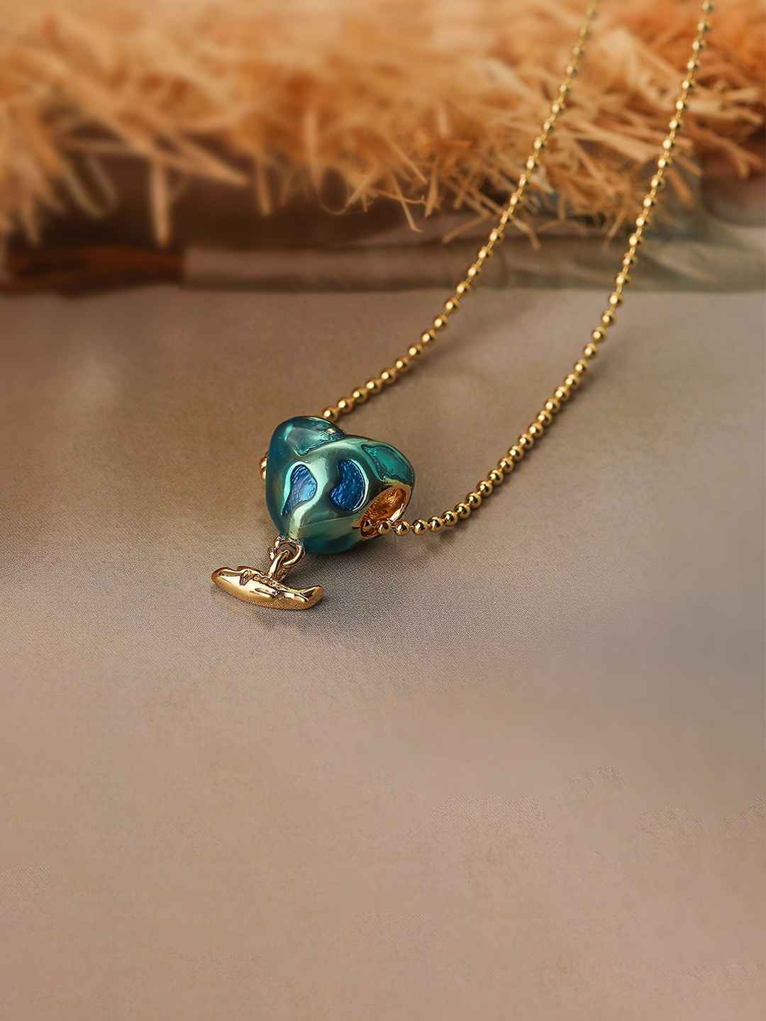 Buy Just Lil Things Heart Shaped Textured Minimal Chain - Necklace And ...