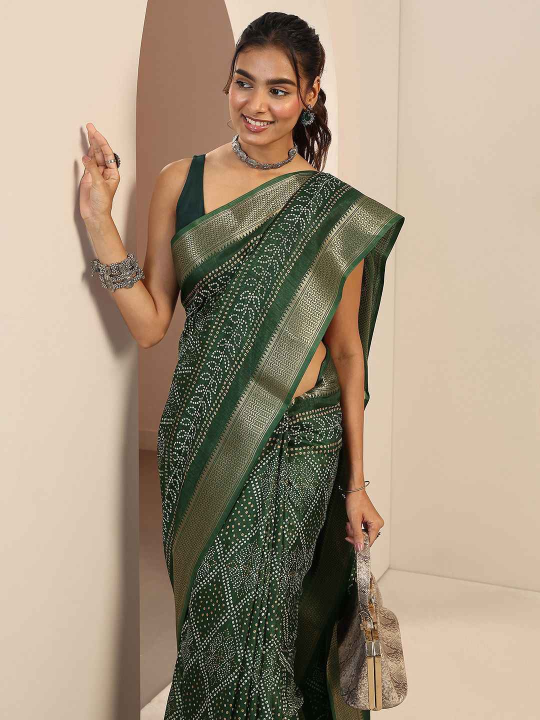 Buy Libas Bandhani Zari Saree - Sarees for Women 35563290 | Myntra