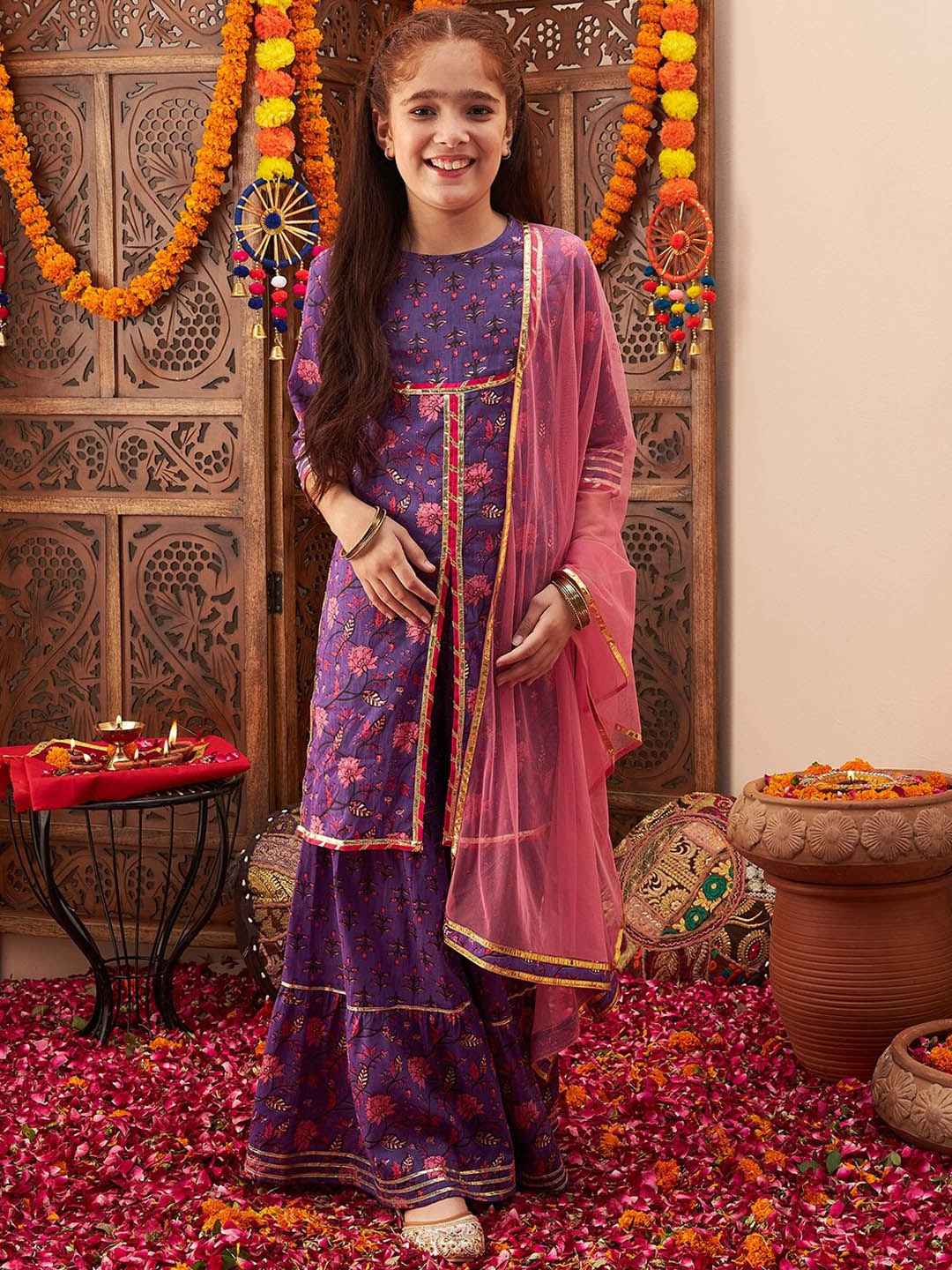 Buy Cherry & Jerry Girls Floral Printed High Slit Gotta Patti Kurta ...