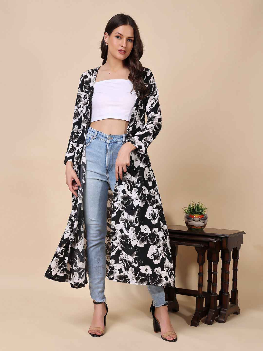 Buy SCORPIUS Floral Printed Longline Shrug - Shrug for Women 31960489 ...