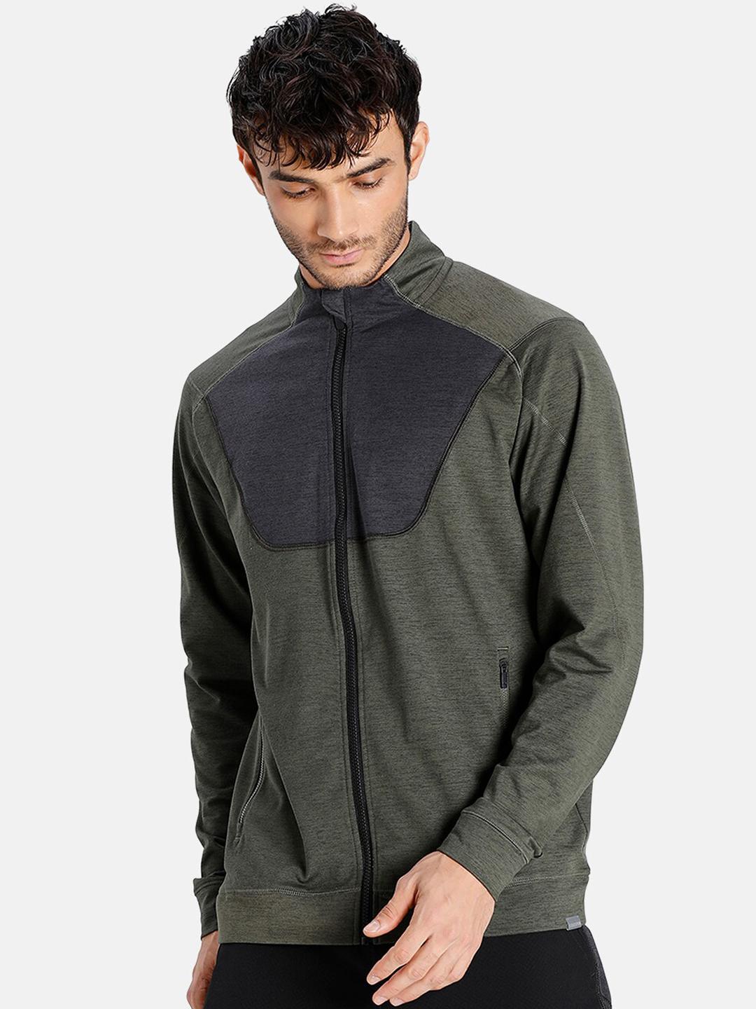 Buy Puma Men Cloudspun Full Zip Training Jacket - Jackets for Men ...