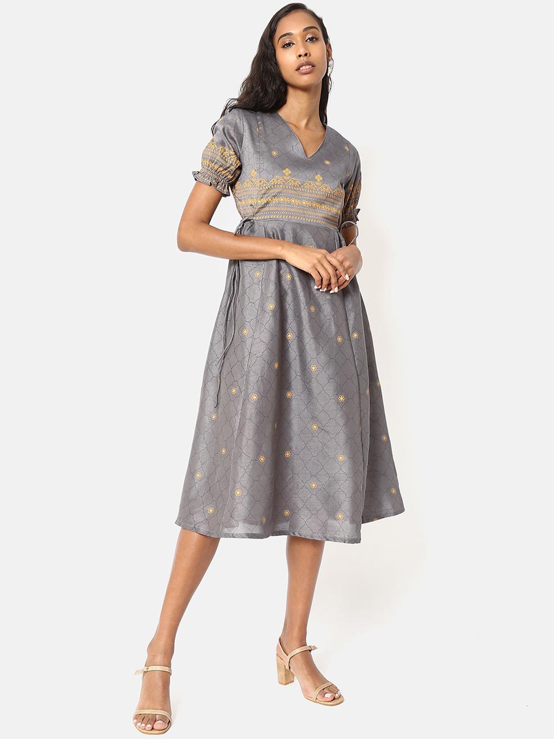 Buy Saaki Red Midi Dress - Dresses for Women 16570878 | Myntra