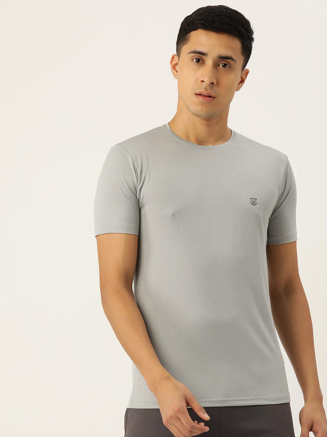 Buy Sports52 Wear Self Design Dry Fit Training T Shirt - Tshirts for ...