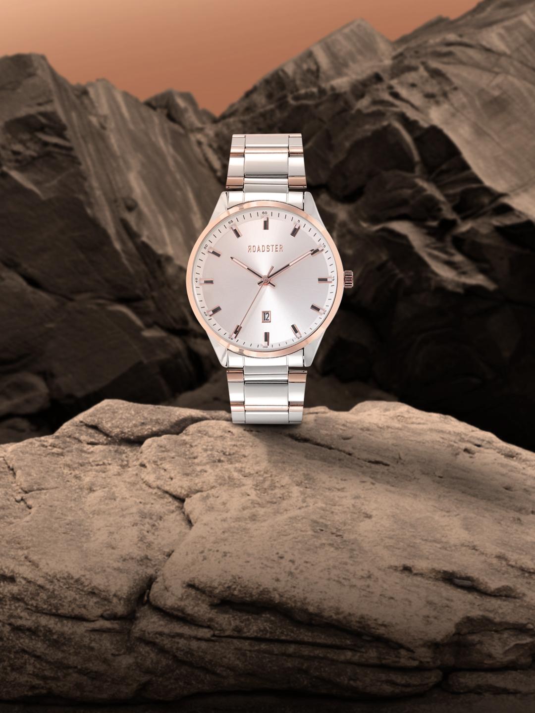 Buy Roadster Men Dial & Stainless Steel Bracelet Style Straps Analogue ...