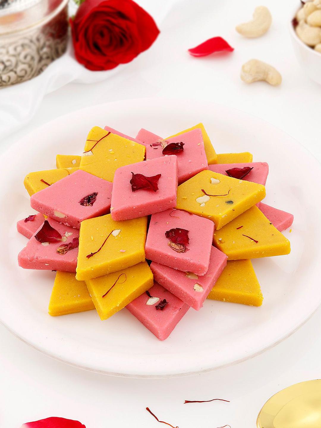 Buy IGP Assorted Kaju Katli 400 Gm - Sweets Gifts for Unisex 30999106 ...