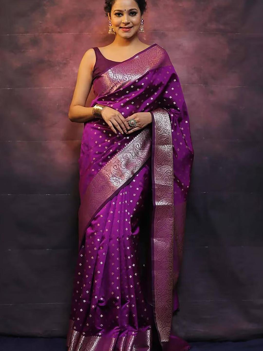 Buy Parampara Ethnic Ethnic Motifs Woven Design Zari Banarasi Saree ...