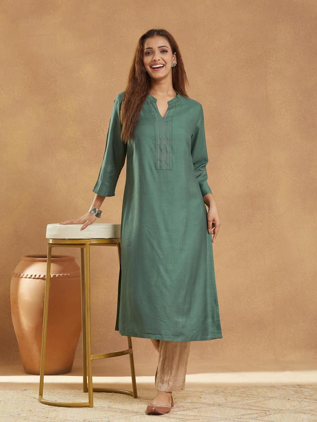 Buy Fabindia Mandarin Collar Thread Work Straight Kurta - Kurtas for ...