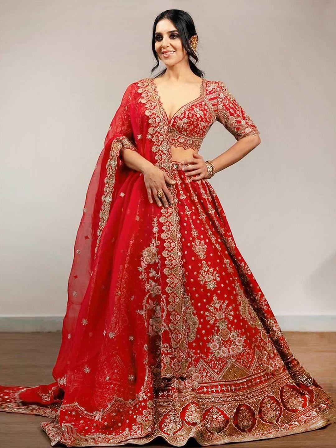 Buy Trendmalls Embroidered Sequinned Semi Stitched Lehenga & Unstitched ...