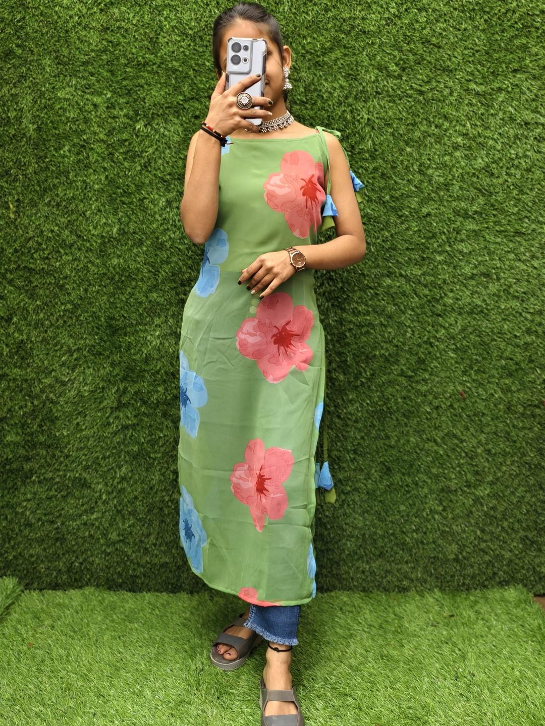 Buy KALINI Women Green Floral Printed Square Neck Kurti - Kurtis for ...