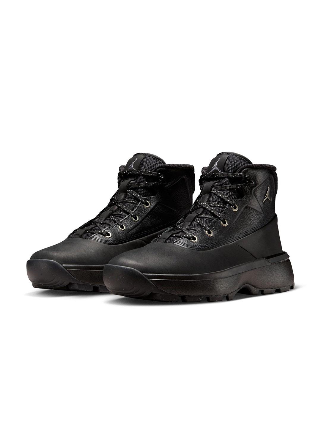 Buy Nike Jordan Remix Men's Boots - Boots for Men 36555015 | Myntra