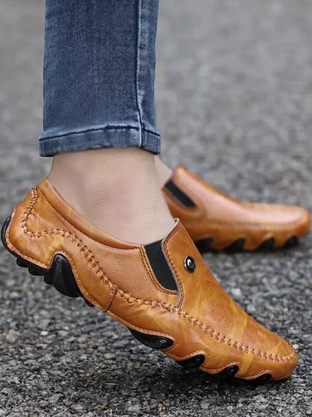 Buy Akiko Men Black Casual Shoes - Casual Shoes for Men 36325289 | Myntra