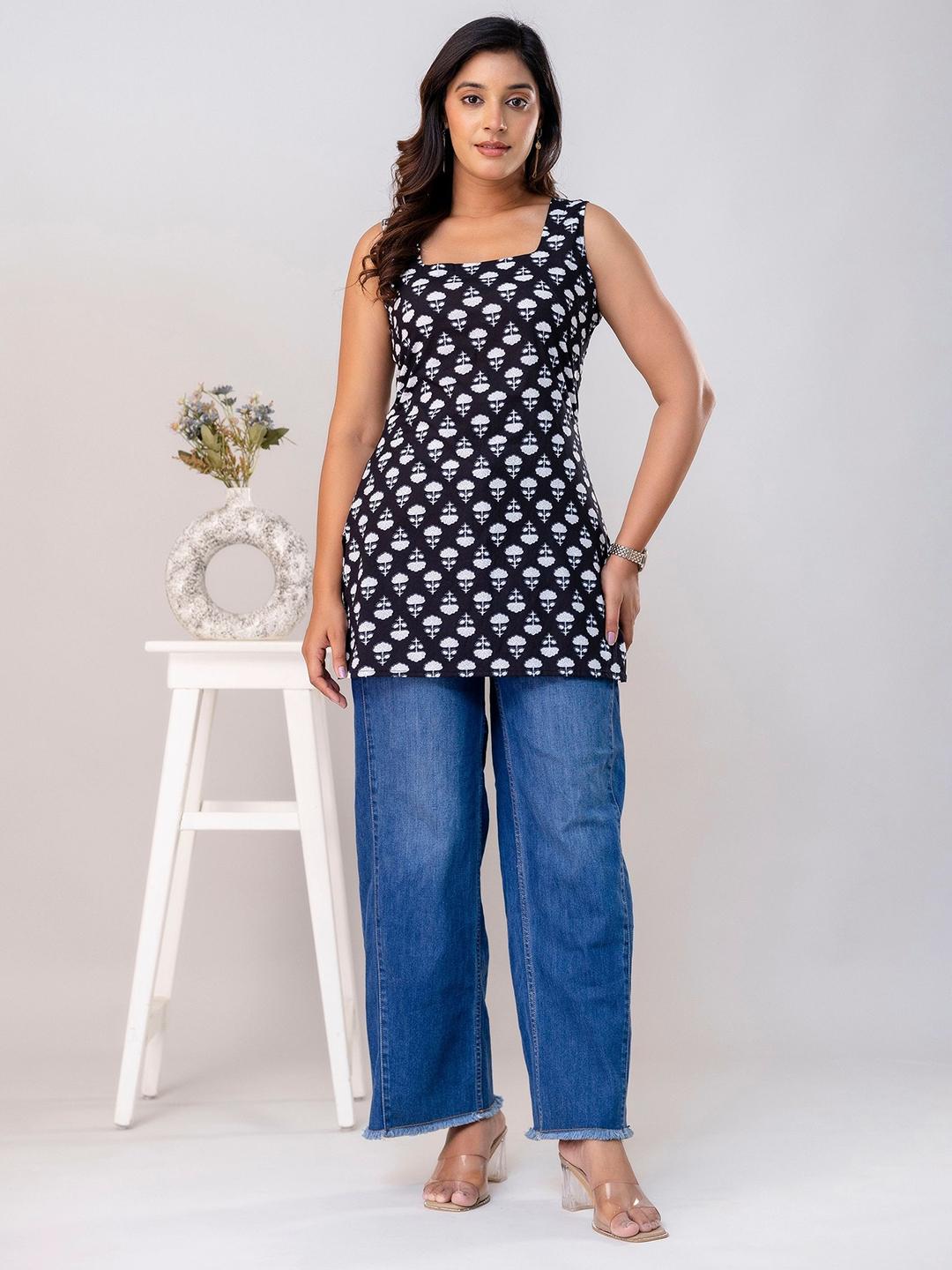 Buy FlipFabric Floral Printed Square Neck Pure Cotton Kurti - Kurtis ...