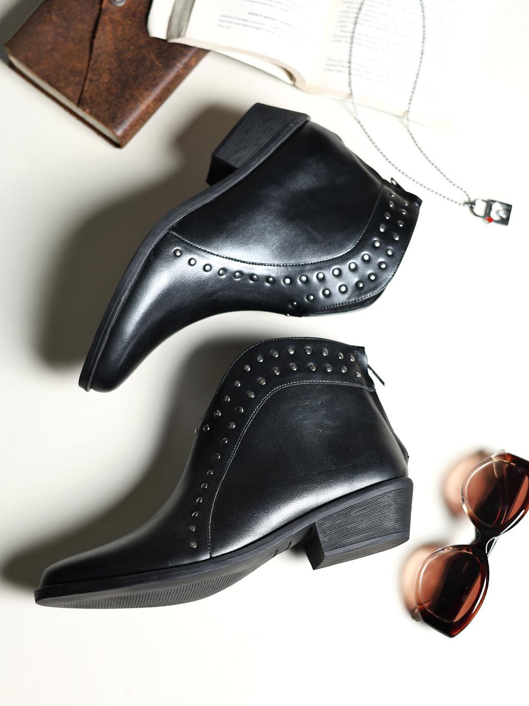 Buy Yoho Women Round Toe Regular Boots - Boots for Women 37728965 | Myntra