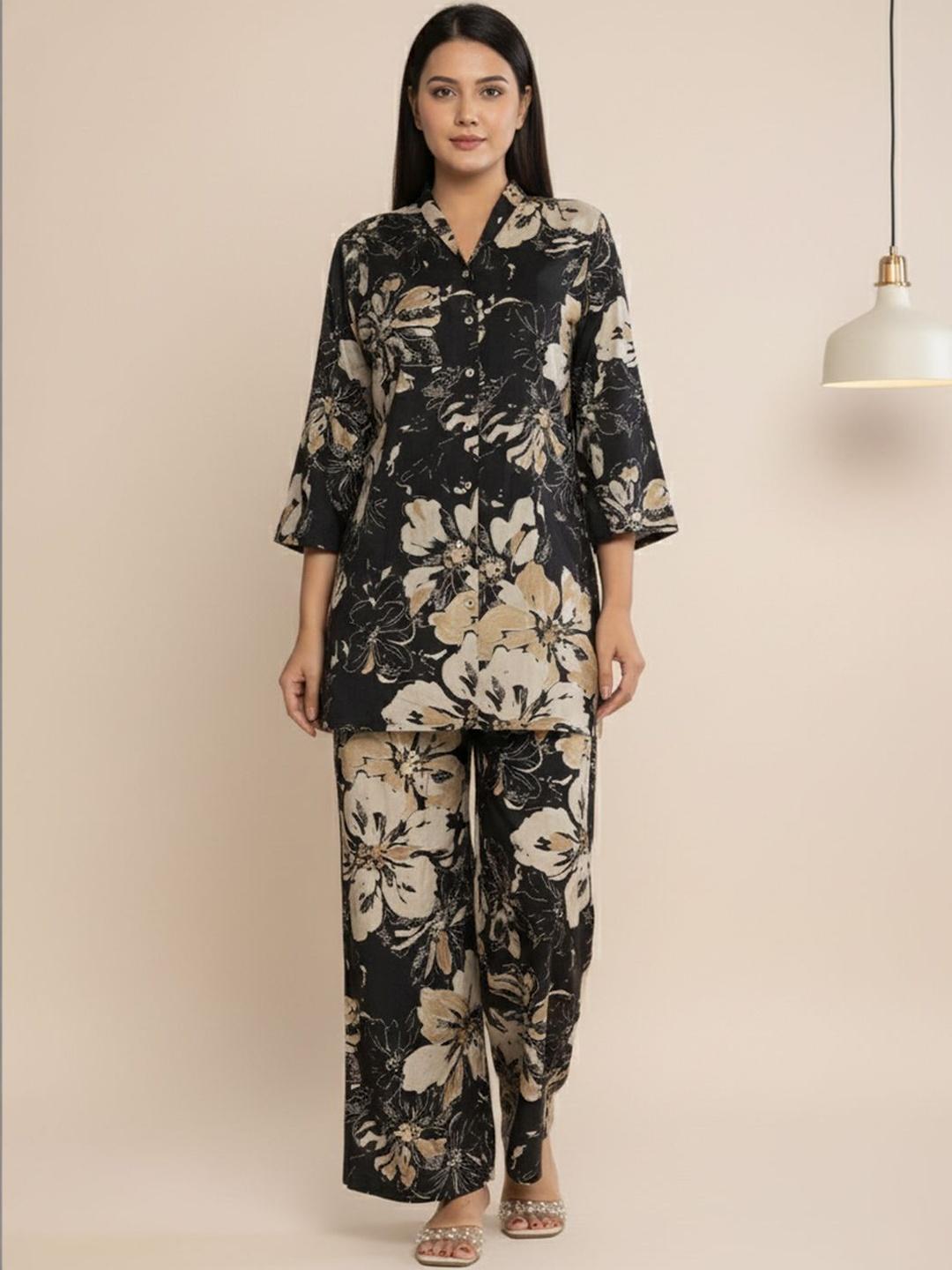 Buy AADVIKA Women Floral Printed Regular Kurti With Trousers - Kurta ...