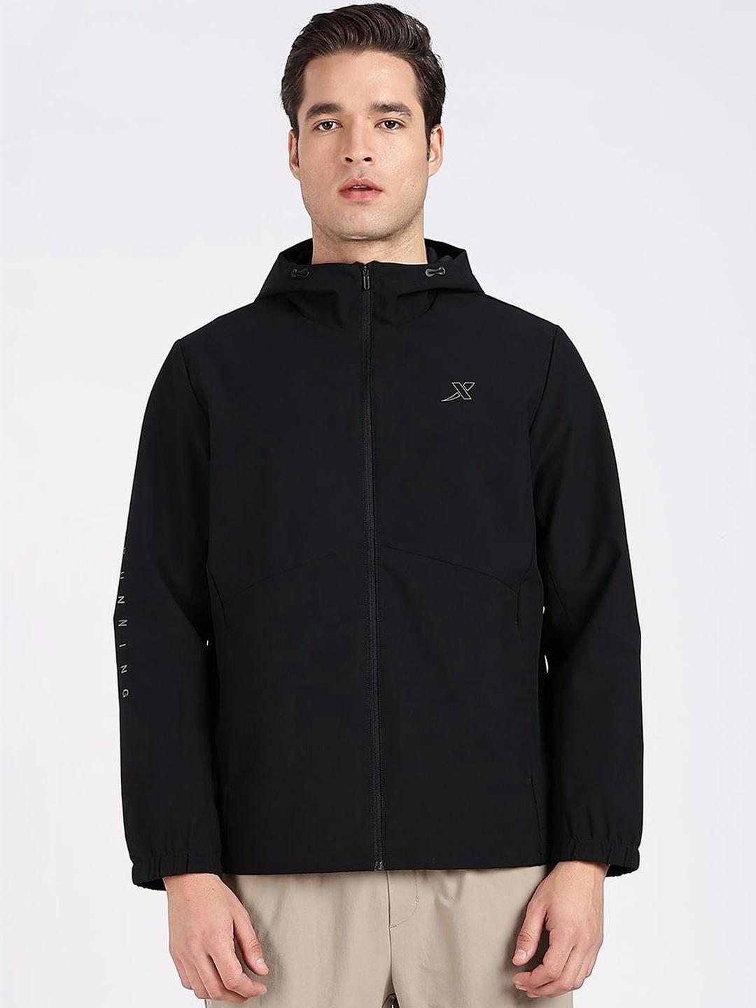 Buy Xtep Men Windcheater Running Woven Jacket - Jackets for Men ...