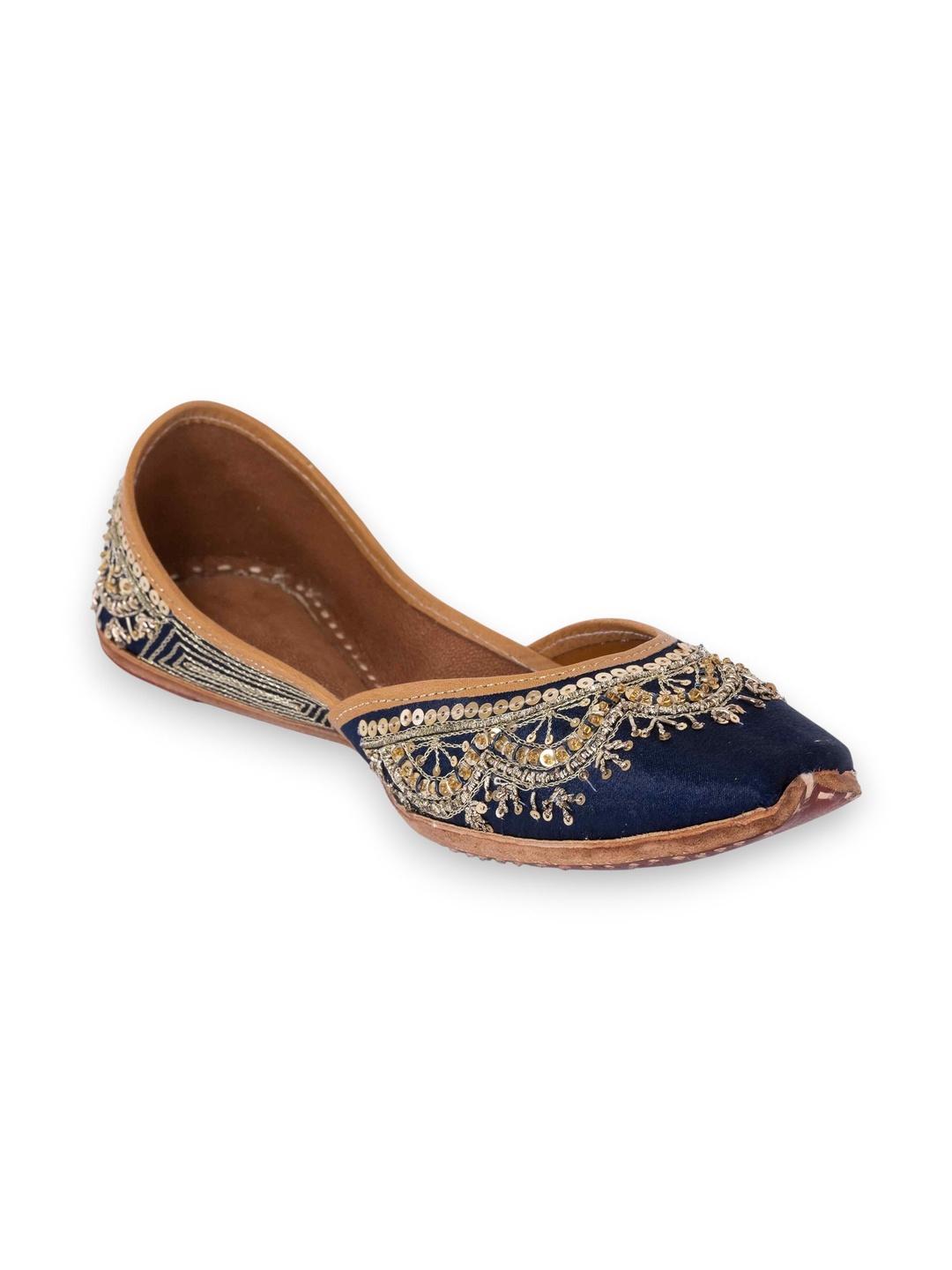 Buy Koufe Women Mojaris - Casual Shoes for Women 38511454 | Myntra