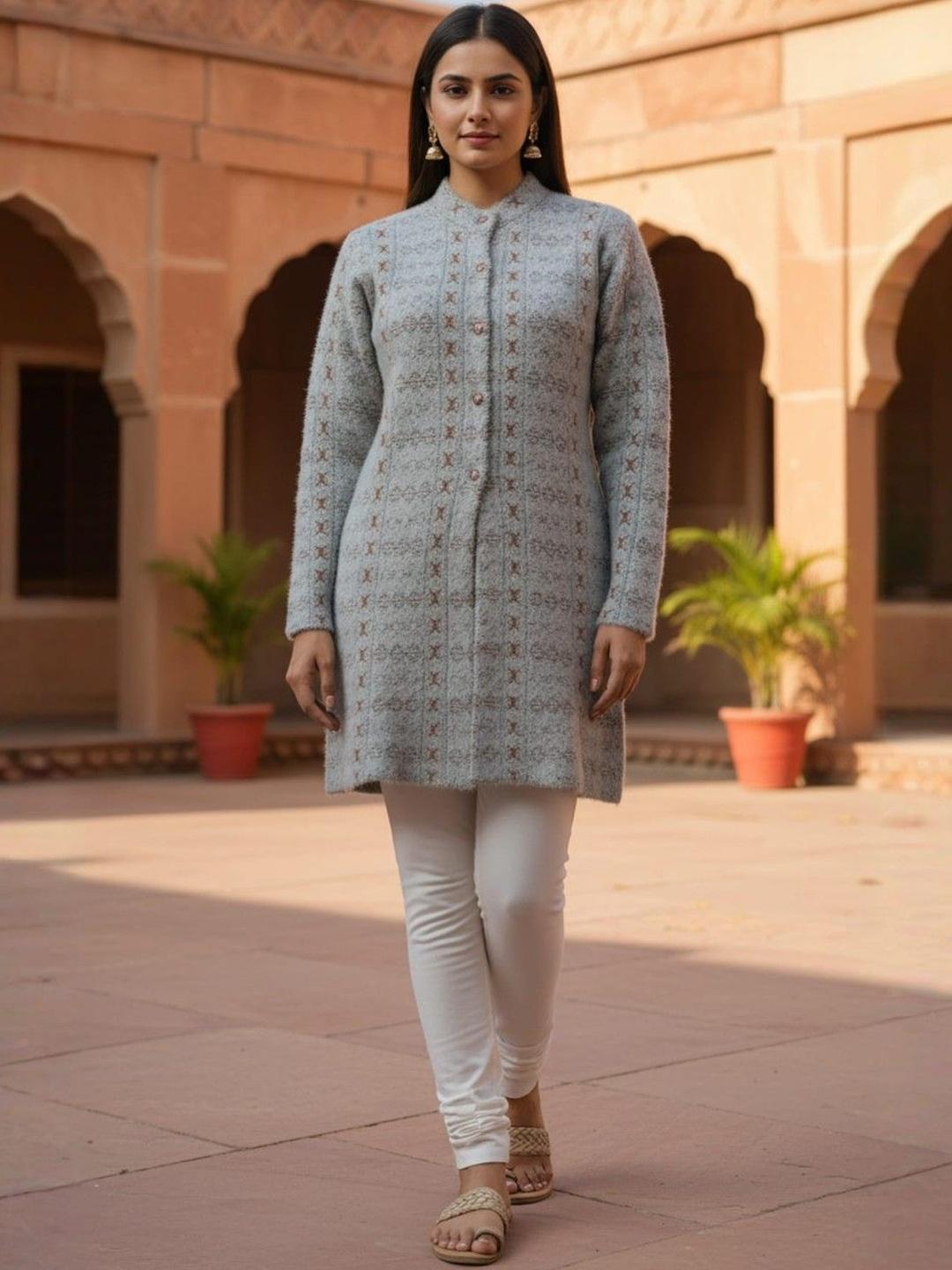 Buy The Roadster Lifestyle Co. Self Design Round Neck Full Sleeve Fuzzy ...