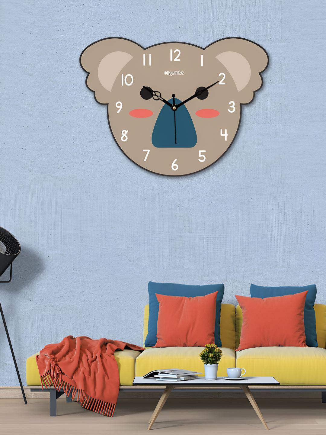 Buy OLIVE TREE Brown & White Printed Analogue Wooden Animal Shaped ...