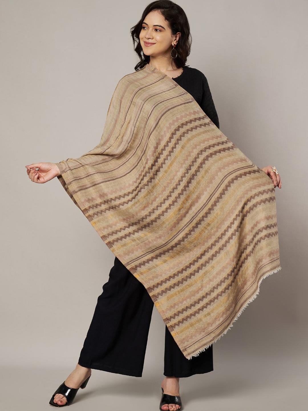 Buy MUFFLY Women Zig Zag Pattern Reversible Woven Stole With Fringed ...
