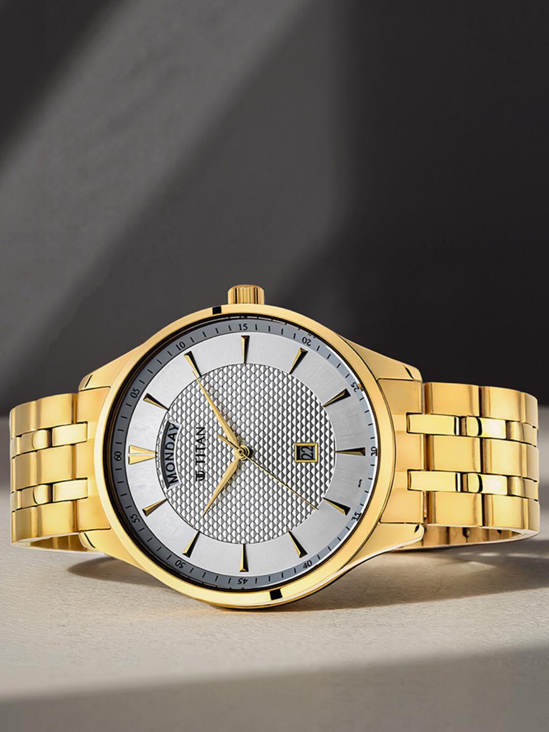Buy Titan Regalia Opulent Quartz Analog With Silver Dial Watch For Men ...