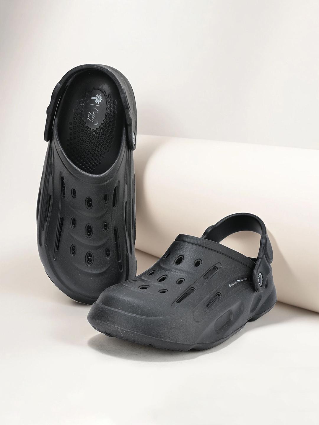 Buy Woodland Men Clogs - Flip Flops for Men 35436644 | Myntra