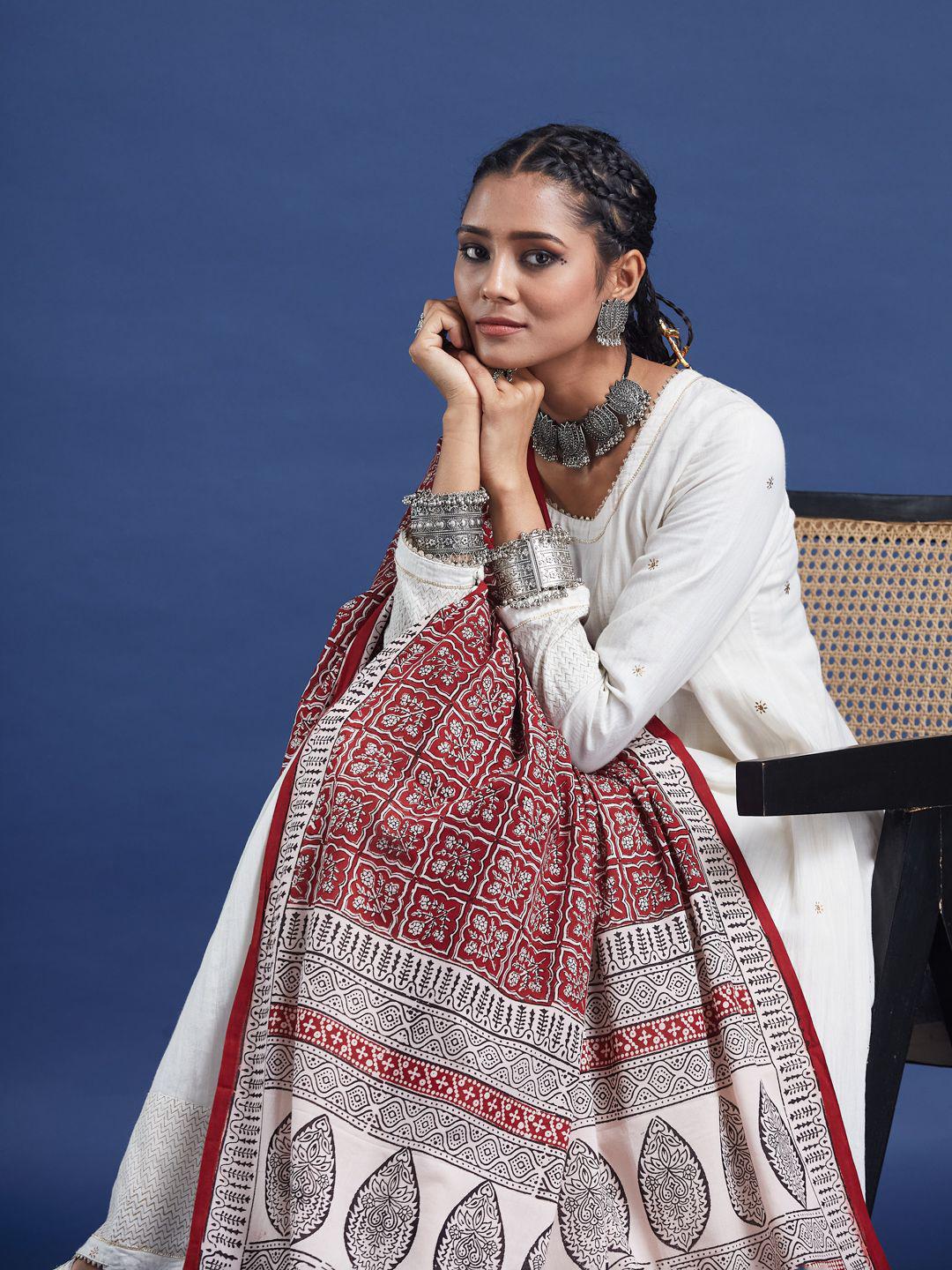 Buy Taavi Floral Bagh Block Printed Pure Cotton Dupatta - Dupatta for ...