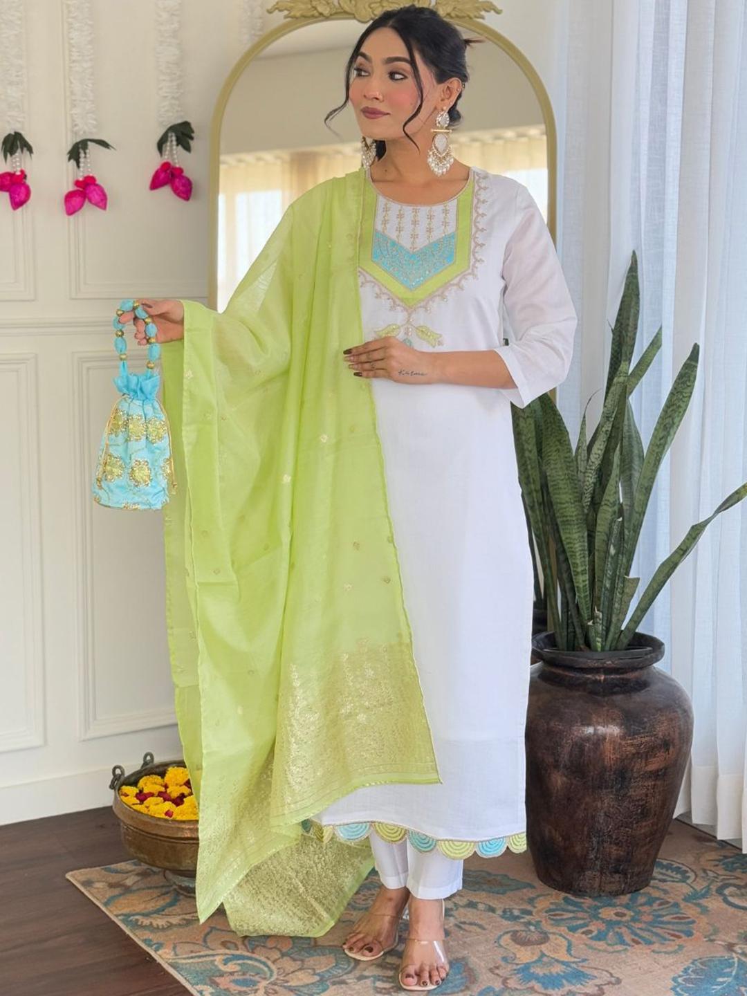 Buy RUNAYA NX Embroidered Thread Work Chanderi Silk Kurta With Trousers ...