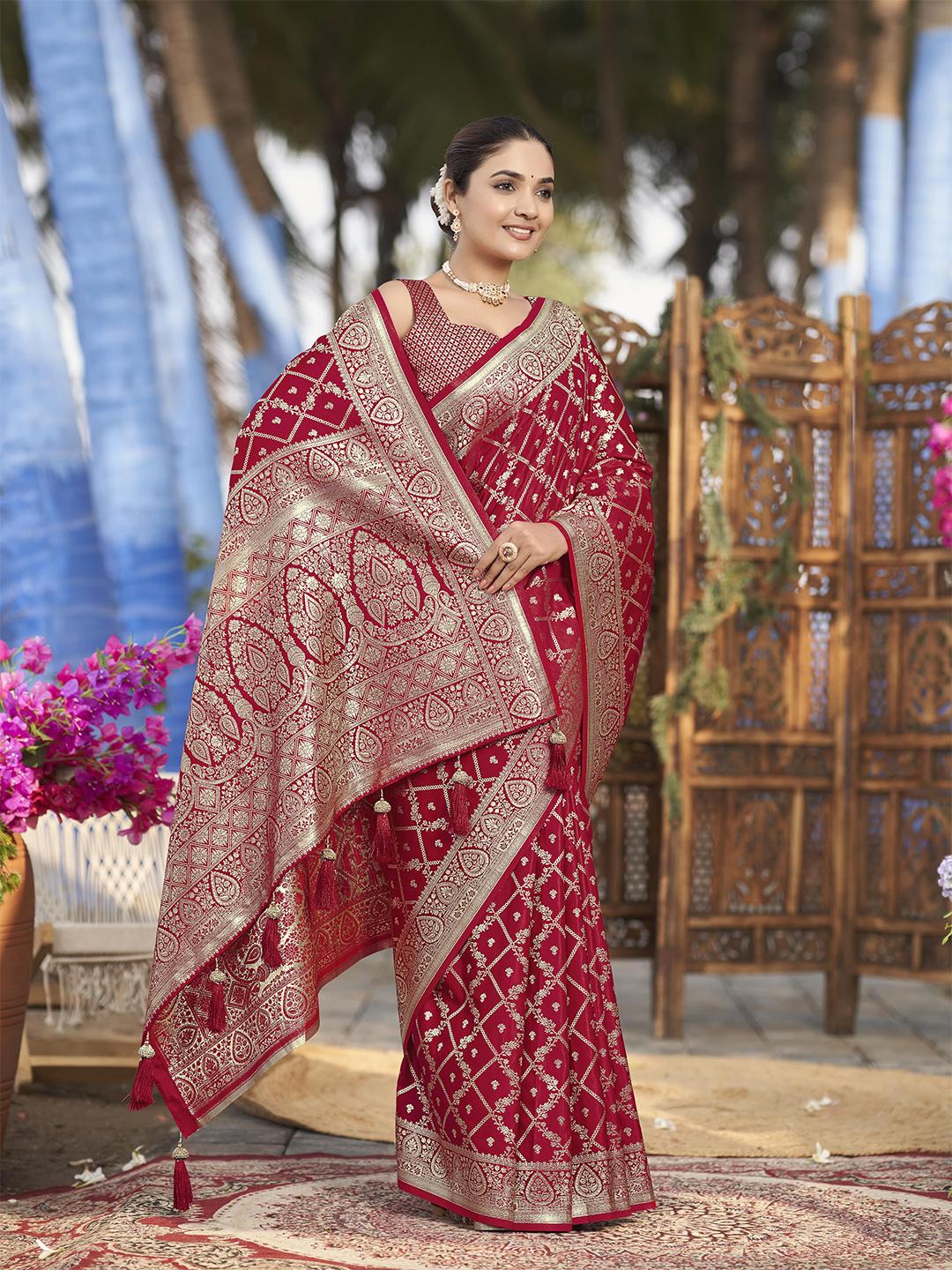 Buy MANOHARI Woven Design Zari Banarasi Saree - Sarees for Women ...